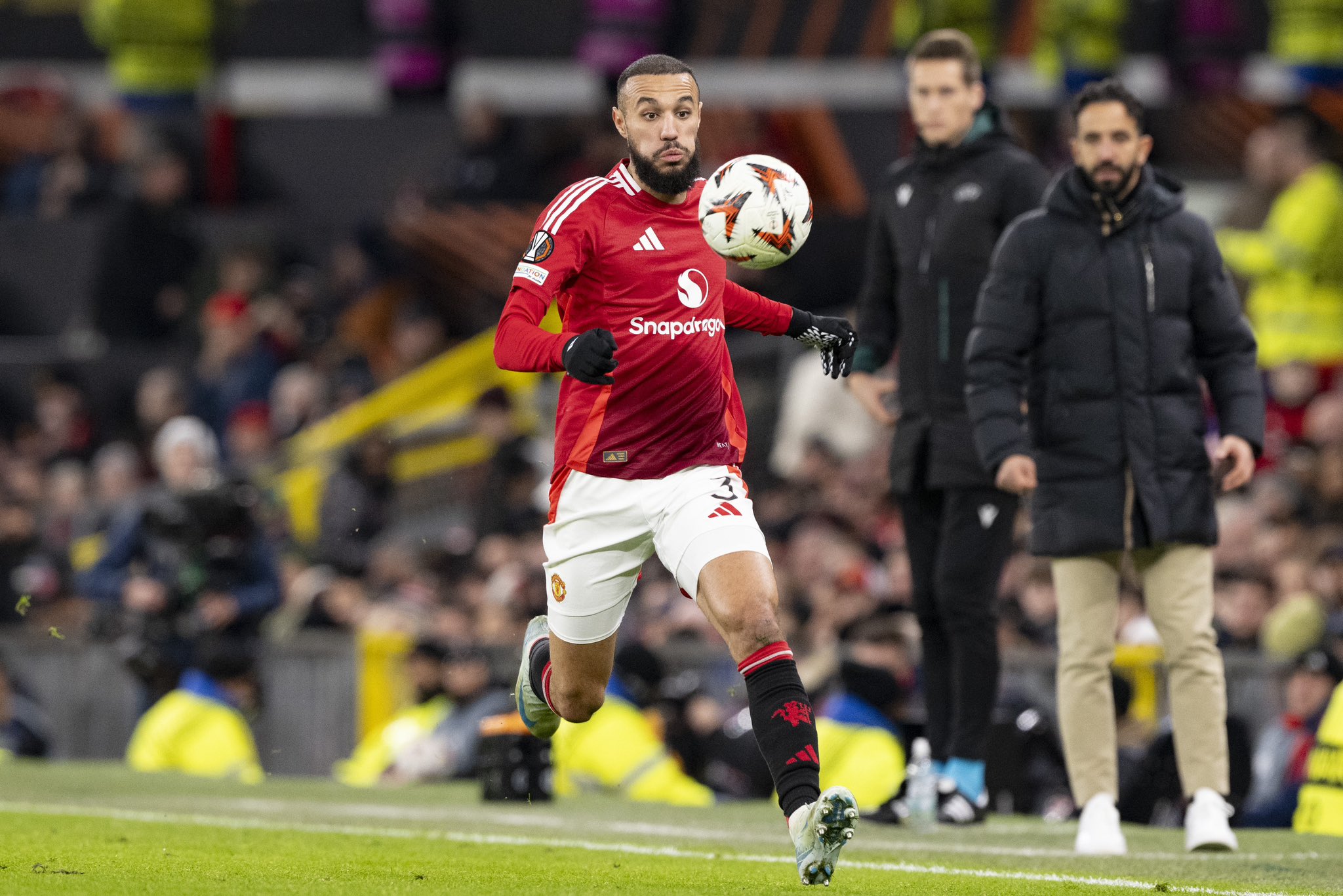 ملخص أداء نصير مزراوي مع مانشستر يونايتد أمام ايفرتون في الجولة 13 - Hadaf 24